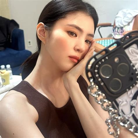 Sofie 10012025 Ig Xeesoxee 🦄 I Think Its For Giordano Photoshoot Based On The Wording