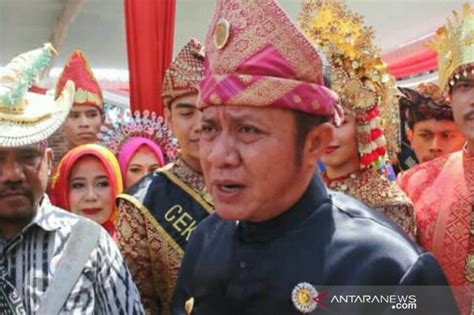 Gubernur Sumsel Wajibkan Gedung Gunakan Simbol Tanjak ANTARA News Sumatera Selatan