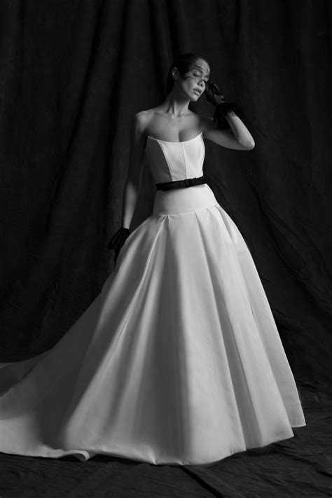 Mark Ingram Wedding Dresses Near Columbus Chicago Cleveland Ohio La Jeune Mariee