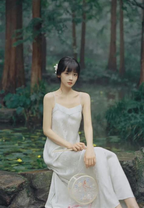 甜妹苏在在陨落？张淼怡转型黑化引争议，背后真相令人唏嘘