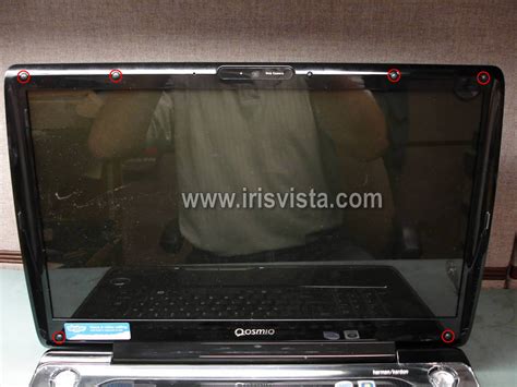 Toshiba Qosmio G55 G50 Screen Removal Guide