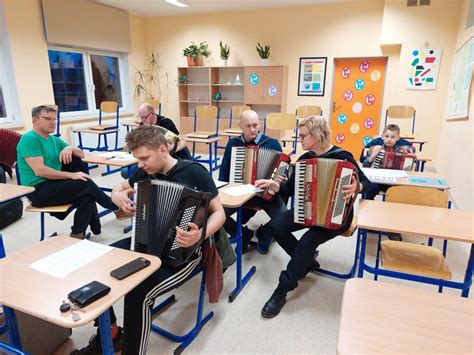 Zespół akordeonowy Szkoła Podstawowa im Jana Pawła II w Gowidlinie