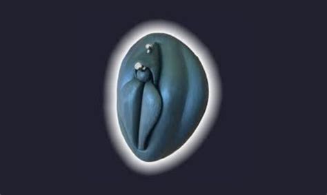 Christina Piercing In 2024 Is It Risky Best Tips