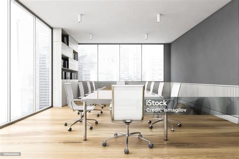 창문 근처 나무 테이블과 안락의자가 있는 흰색 사무실 회의실 0명에 대한 스톡 사진 및 기타 이미지 0명 3차원 형태 가구 Istock