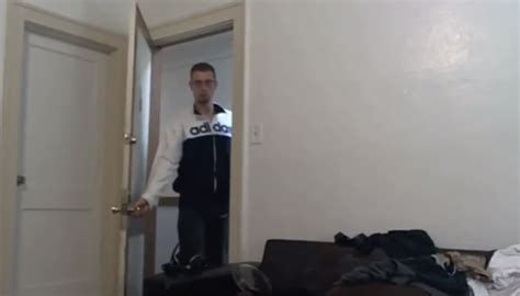 Awful Guy Calls Cops On Neighbour So He Can Rob His Place Instantly