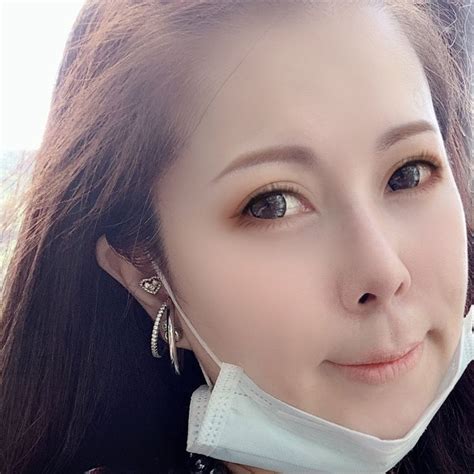 18k金公主方鑽拼接愛心各種等級天然鑽石戒指公主方鑽拼接愛心鑽石螺絲鎖球耳骨耳窩鑽石耳環 Yahoo奇摩拍賣