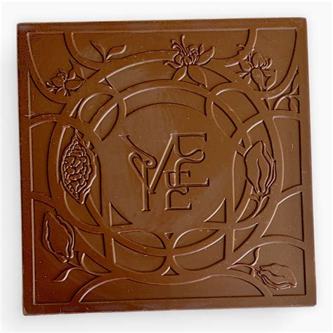 Ivee Promenade Pear Infused 70 Congo Dark Chocolate — Bean To Bar World