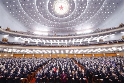 第三届 学研汇智杯”全国高校商务英语综合能力大赛（微视频作品赛项） 英文巴士