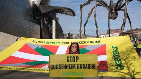 Greenpeace Se Une A Otras Dos Demandas Contra El Nuevo Guggenheim