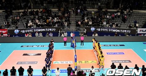 우리카드 Kb손해보험 이태원 사고 희생자 추모 묵념 사진