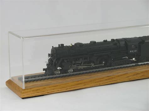 12 Ho Train Display Case With Solid Wood Base Honey Oak Finish