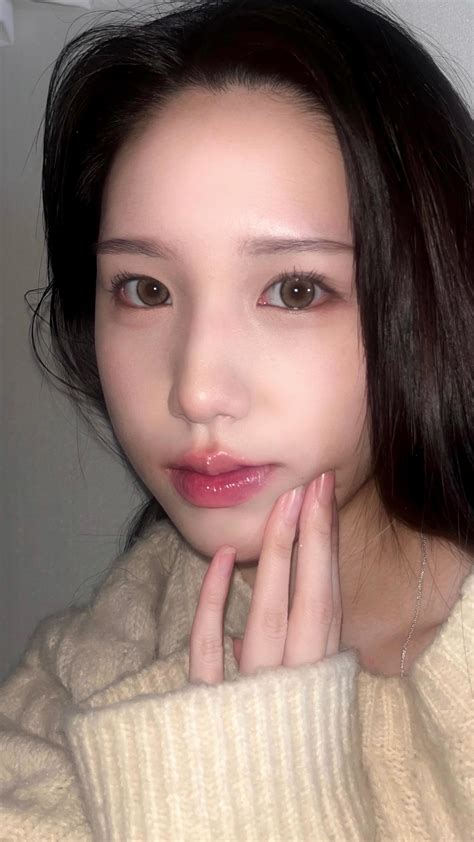 娥 날씨 풀리면 카페 나들이 갈 때 필수인 렌즈 추천해준다☕️🫖🌸 이게 느좋이지 어떻게 렌즈가 밀크티🧋🤎 블론티 렌즈미블론티 👀 렌즈미제품제공 프렌즈미