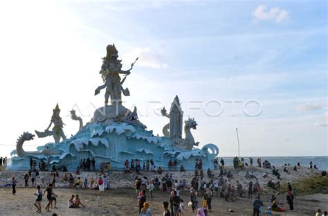 IKON BARU PARIWISATA PANTAI JERMAN BALI ANTARA Foto