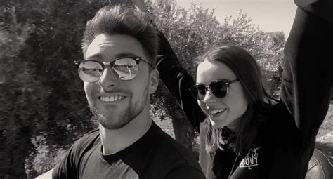 Maxime Raux Explore Lamour Et Ses Incertitudes Dans Lassé