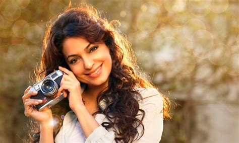 Beautiful Juhi Chawla Hot Full Hd Photos Pictures And Wallpapers