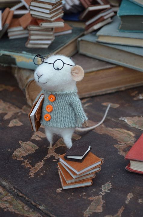 Stuart Little Mouse With Glasses