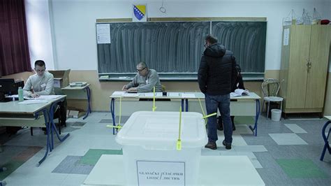 Lokalni Izbori U Bih Otvorena Biračka Mjesta U Fojnici Kiseljaku