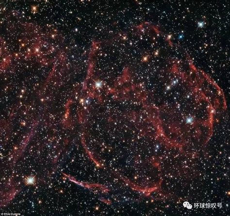美到窒息！哈勃望远镜拍摄最美星空
