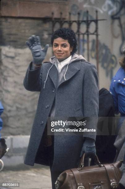 87125 Michael Jackson Photos And High Res Pictures Getty Images