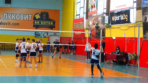 Община Луковит