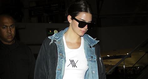 Kendall Jenner Shares Her Reaction To Caitlyn Jenners Memoir ‘thats