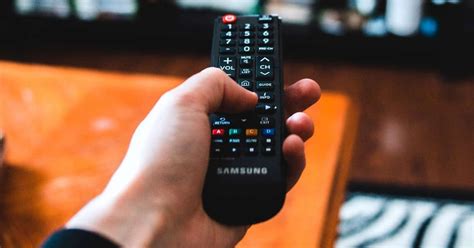 Infrared Vs Radio Frequency How Does A Remote Control Work R Redditdayof