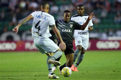 Jogo Coletivo O Segredo Do Botafogo Para A Melhor Defesa Do Returno Lance