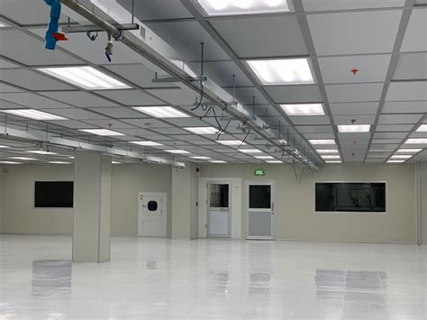 รับออกแบบและสร้างห้องคลีนรูม รับออกแบบและสร้างห้องสะอาด ห้องปลอดเชื้อ ห้องผลิตชิ้นส่วนอิเลคท