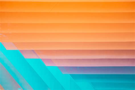 Download 4k Abstract Intersecting Lines Wallpaper