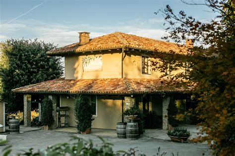Tenuta La Cova Vigneti In Ca Dgal Santo Stefano Belbo Langhe