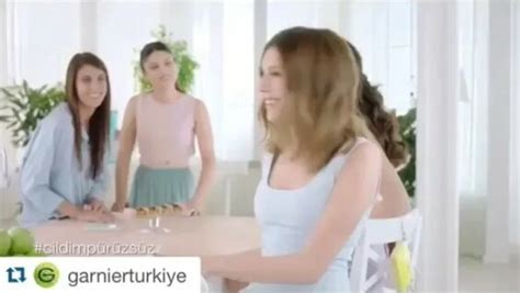 Sinem Kobal Instagram 820 Video Yandex Te Bulundu