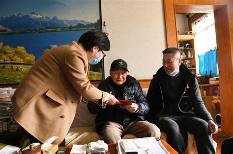 李志琤慰问集团离退休干部老党员和困难职工 集团要闻 云南建投集团