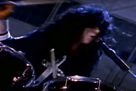 Eric Carrs Sister Recalls His Final Kiss Video