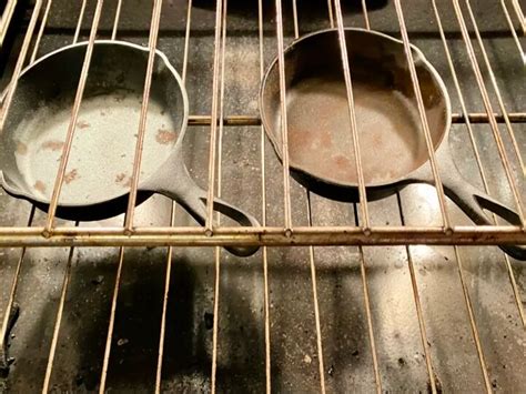 Cómo Restaurar Una Sartén De Hierro Fundido Oxidada Hometalk