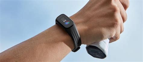 Xiaomi Mi Band Vs Oneplus Band The Battle Of The Budget Activity Bands