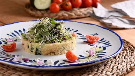 Timbal De Cuscús Con Ensalada Canal Cocina
