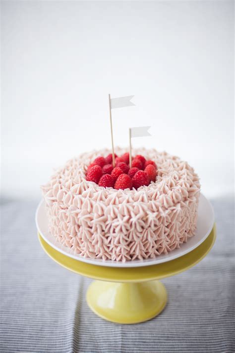 Raspberry Buttercream Cake Coco Cake Land