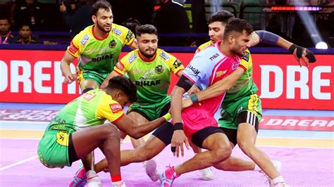 Sudhakars Super 10 Helps Patna Pirates Stage Comeback Win Against