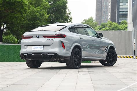 【宝马x6 Mx6 M 雷霆版侧后45度车头向右水平图片 汽车图片大全】 易车