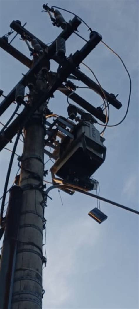 Falta De Energia Elétrica Atinge Moradores De Camboinhas O São Gonçalo