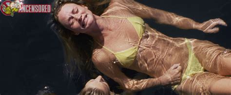 Naked Cameron Richardson In Open Water 2 Adrift