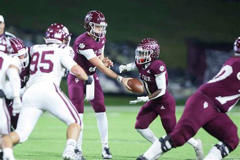 Cinco Ranch Cougars Topple Cy Fair Bobcats In Area Round