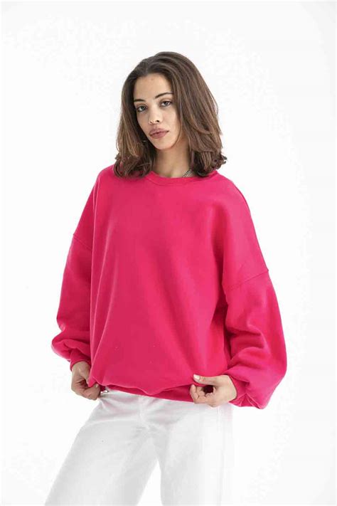 oversized crewneck in fuchsia fyi from dresscode in egypt