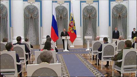 Путин вручает госнаграды в Кремле