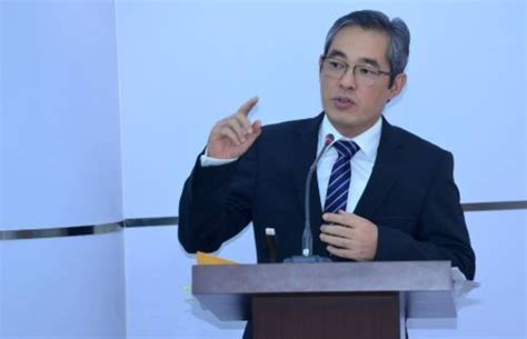 Profil Hendra Susanto Direktur Keuangan Bulog Yang Baru