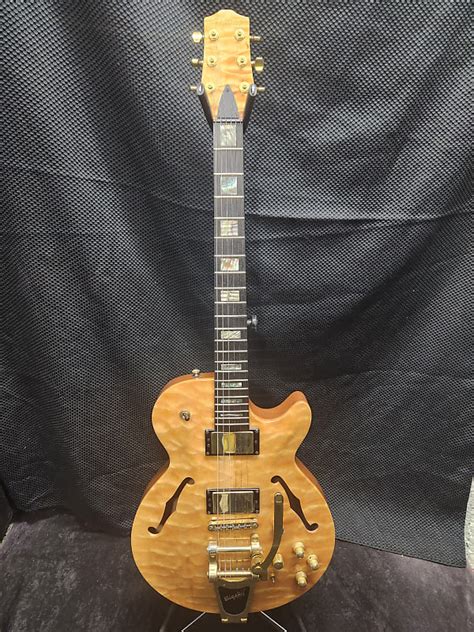 Carvin SH575 Semi Hollow With Piezo MIDI Stunning Quilted Reverb