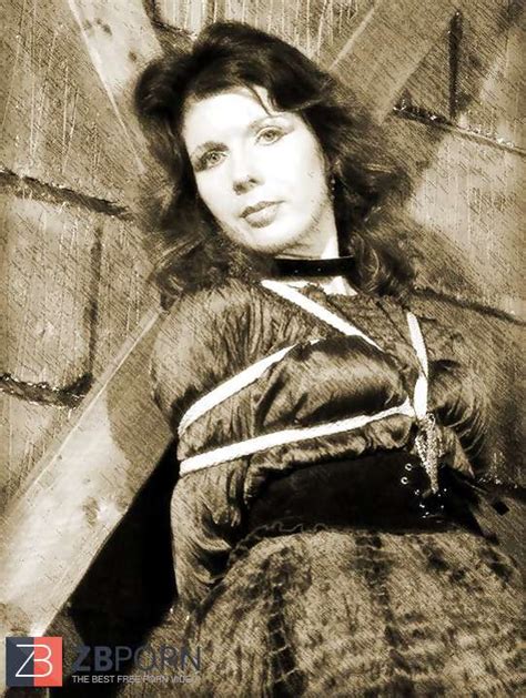 Saras Mate Caroline Lorriane Ward Zb Porn