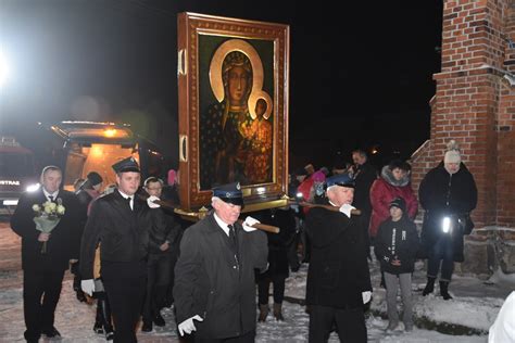 Obraz Matki Boskiej wrócił do Wielkopolski Szydłowo powitało Królową