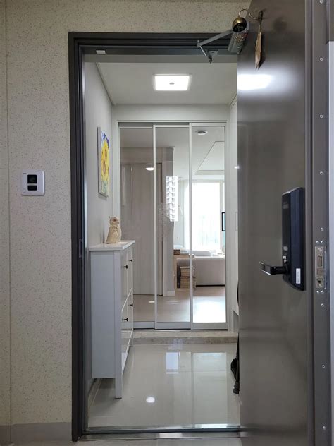 김해율하리슈빌더스테이 초슬림중문 설치 현관중문 로얄도어텍 숨고 숨은고수