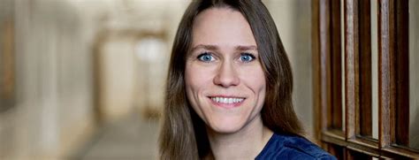 Ugens Vindere Barbara Bertelsen Slap Billigt Men Mette Frederiksen Kan Tabe Magten